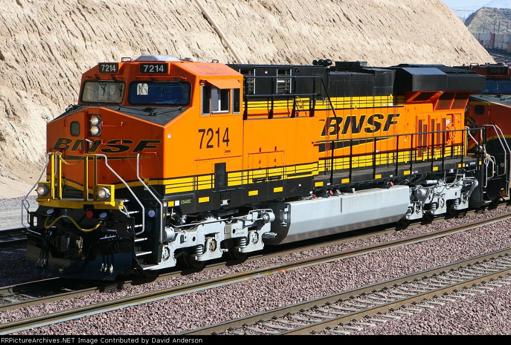 BNSF 7214